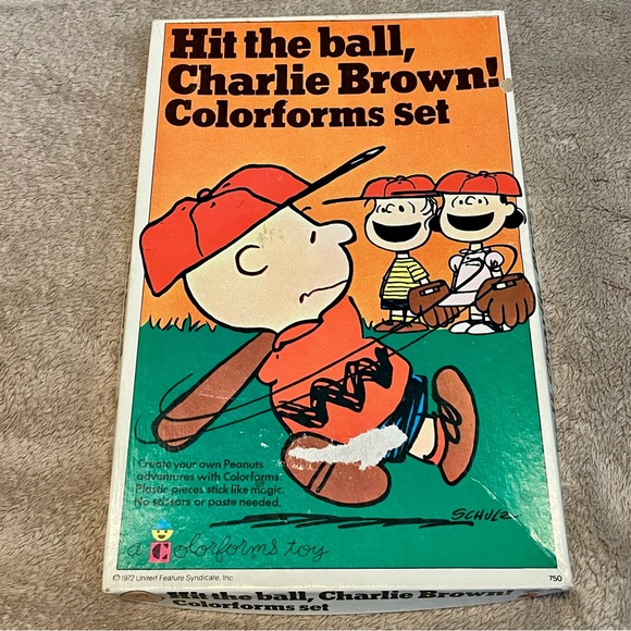 United Feature Syndicate | Toys | Vintage 972 Peanuts Colorforms Set ...